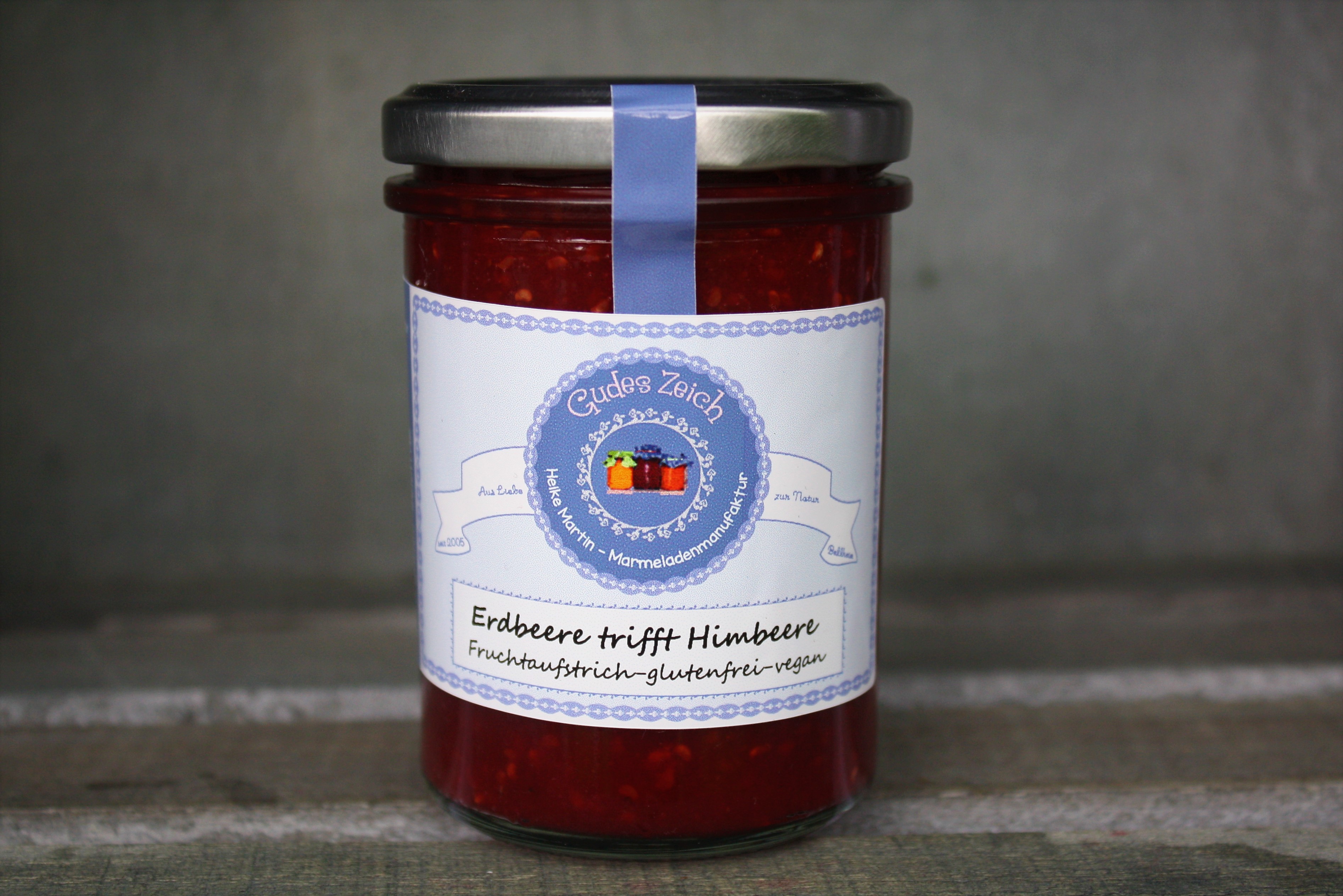 Durch die Kombination mit Himbeeren wurde aus der klassischen ...